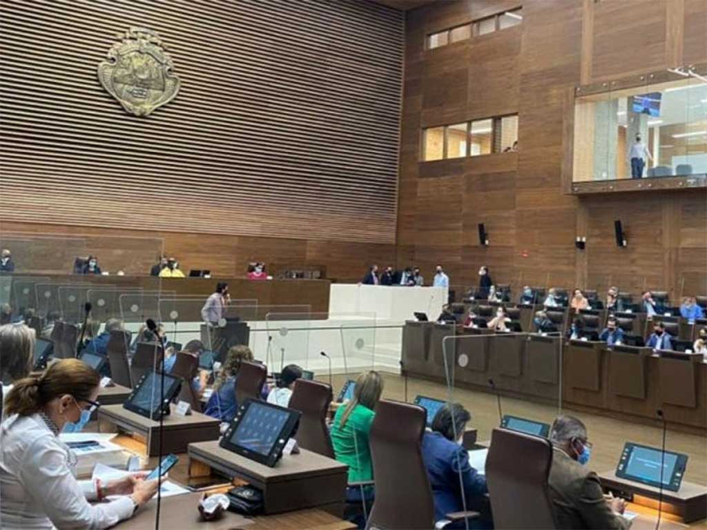 Costa Rican Congress Approved 12-Hour Workdays for Certain Jobs ⋆ The ...